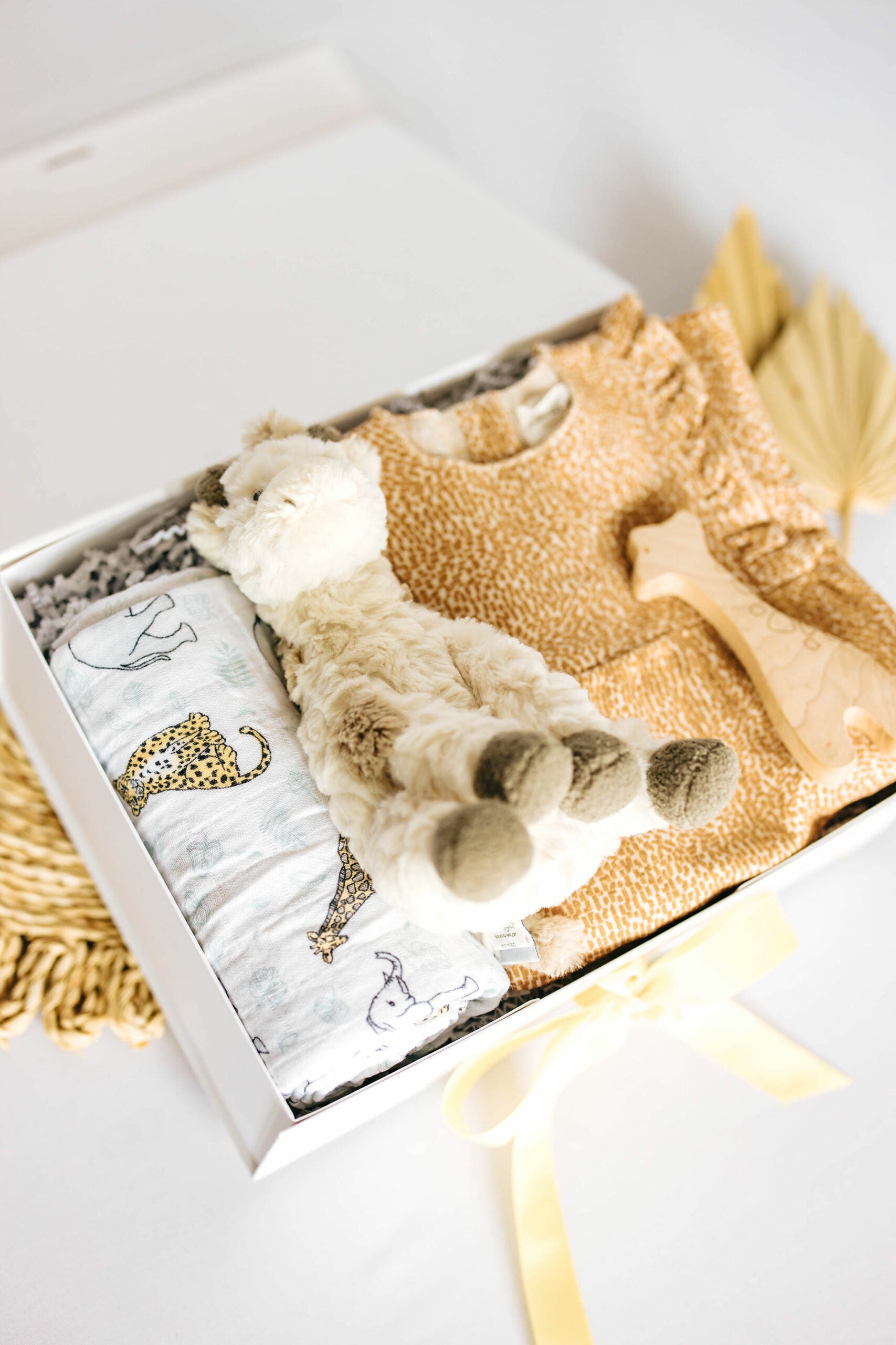 How To Put Together a Baby Gift Basket – Peanut and Posie